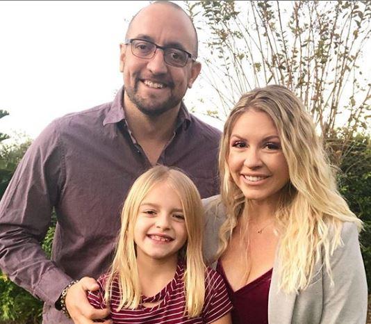 I am Megan Navarro - Wallplanks